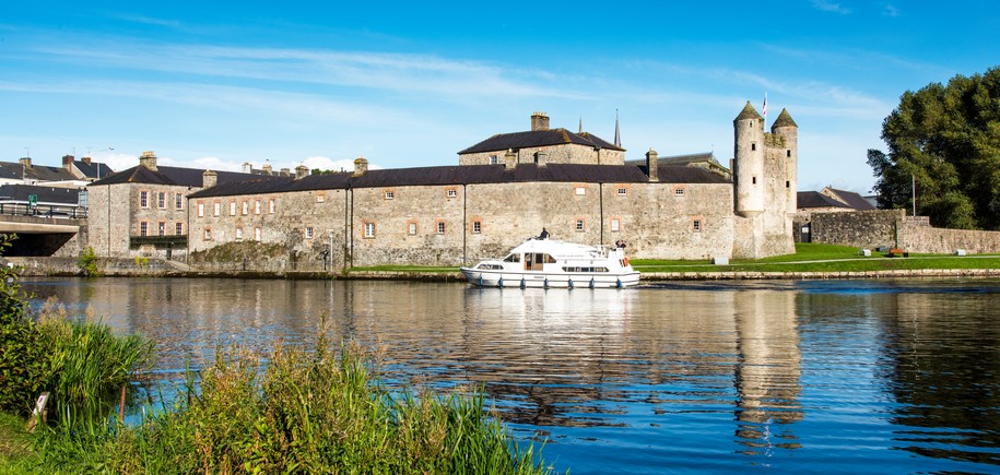 Solo Travel with Good Companions | Coach Holidays from Scotland ...